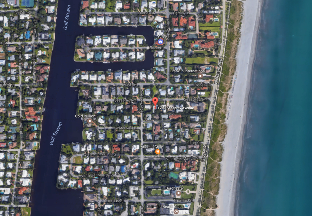 Seaside Builders Constructing a New Beach Area Estate — 1210 Seaspray ...